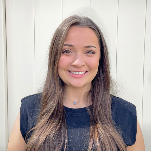 Jamie's Closet (@jamie_derringer) | Poshmark